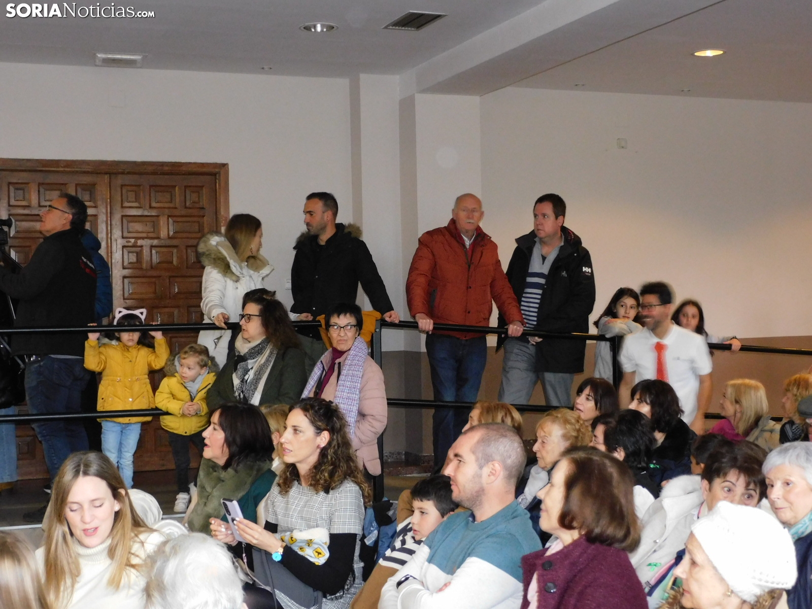 En imágenes: El Coro infantil de Duruelo y la Ronda unen sus voces e ...